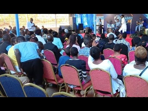 Otiso Dauglas live at Gospel Embassy - YouTube