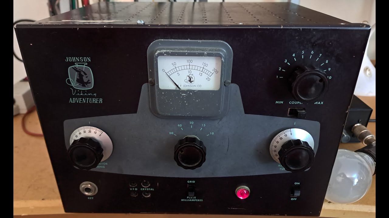 Demonstration of the Johnson Viking Adventurer transmitter. - YouTube