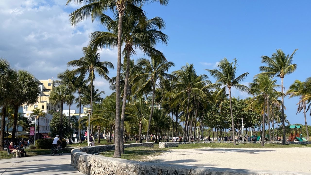 Miami Beach LIVE Exploring Saturday Afternoon - YouTube