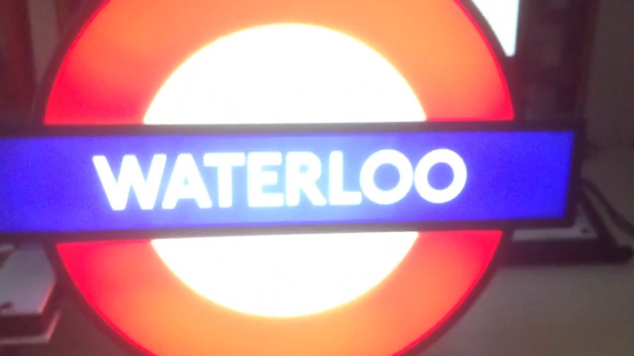 London Underground light box - YouTube