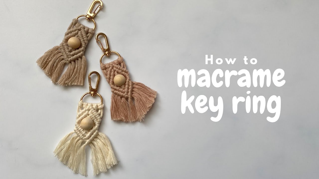ウッドビーズ付き マクラメキーホルダー | 初心者さん向け | DIY macrame key ring - YouTube