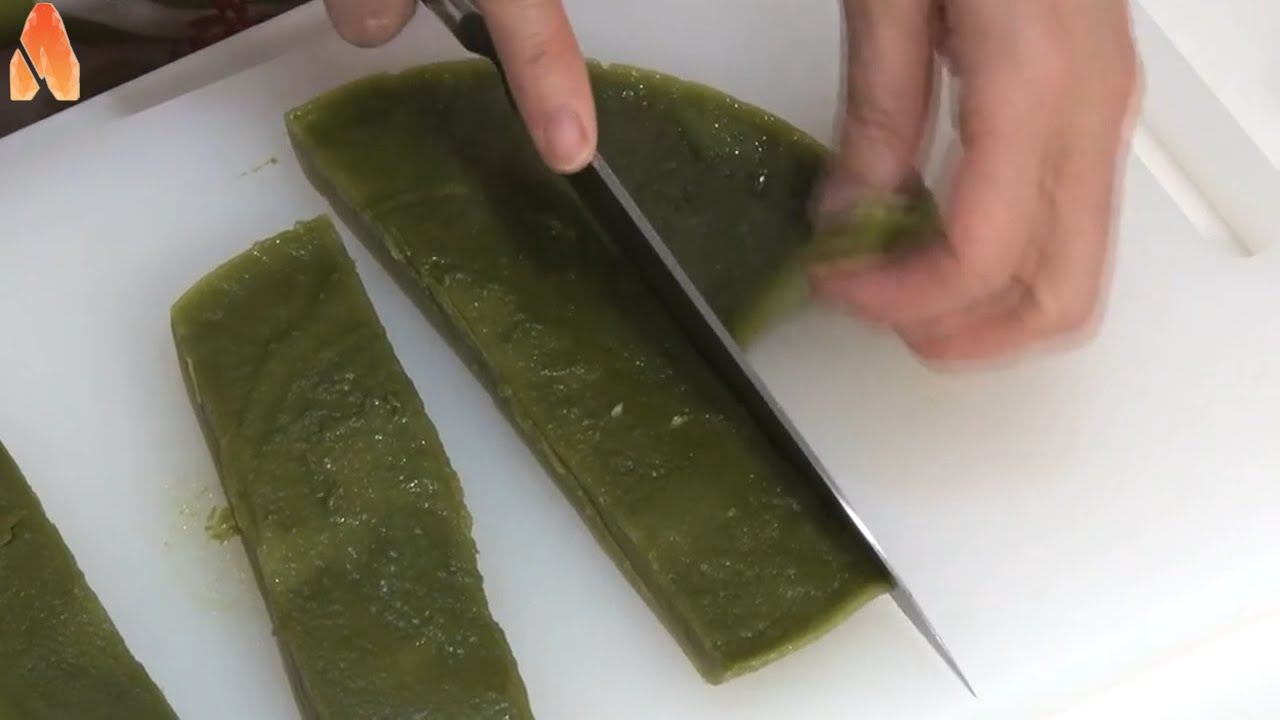 Matcha Uiro (Japanese Steamed Cake) - YouTube