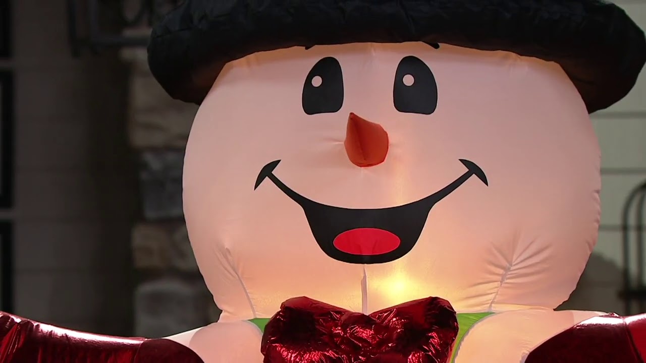 Kringle Express Inflatable Mixed Media Holiday Characters on QVC - YouTube