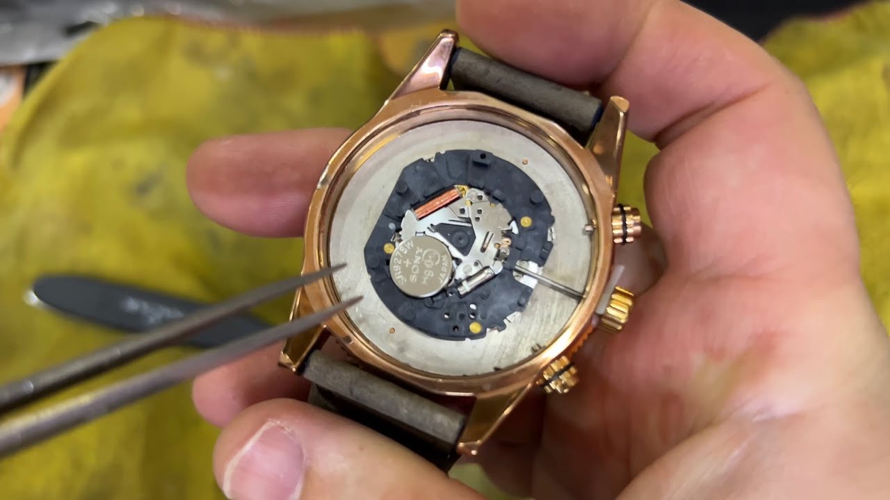 SAAT PİLİ DEĞİŞTİRME - YouTube