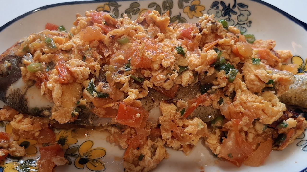 FRIED FISH WITH FRESH TOMATOE @EGGS/LUTONG PINOY/FILIPINO DISH! - YouTube