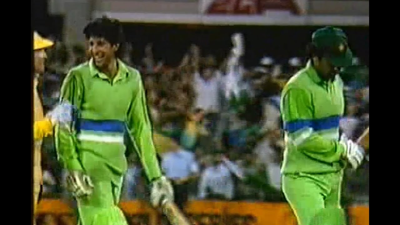Imran Khan and Wasim Akram blast Pakistan to victory with the bat vs ...