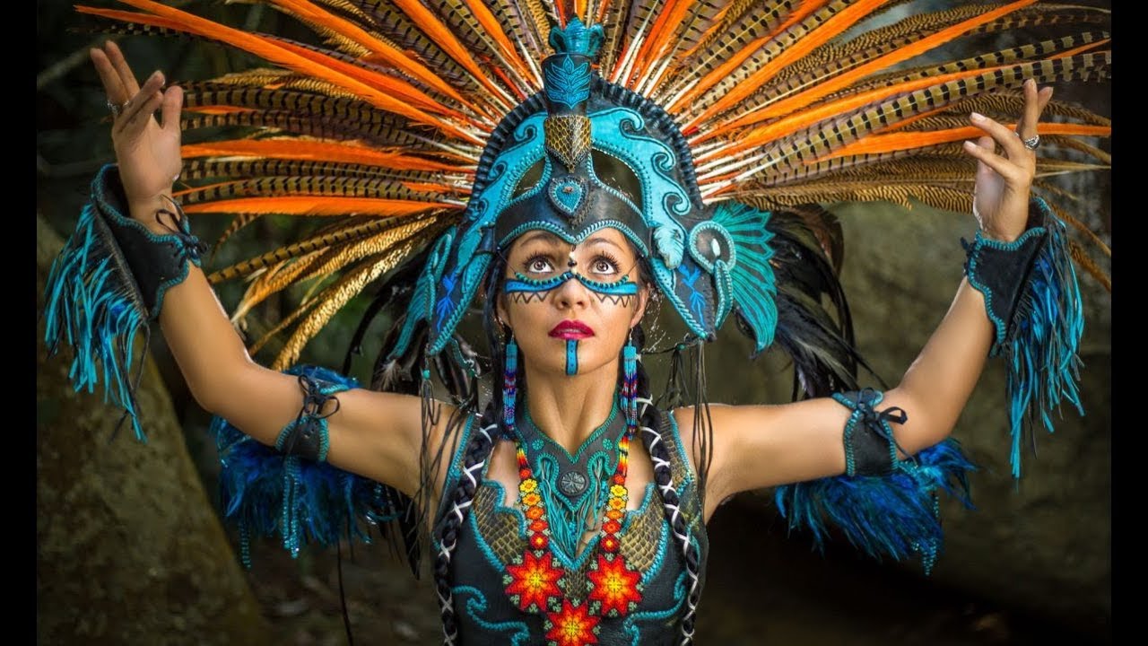 Danzantes del Zócalo de la CDMX - YouTube