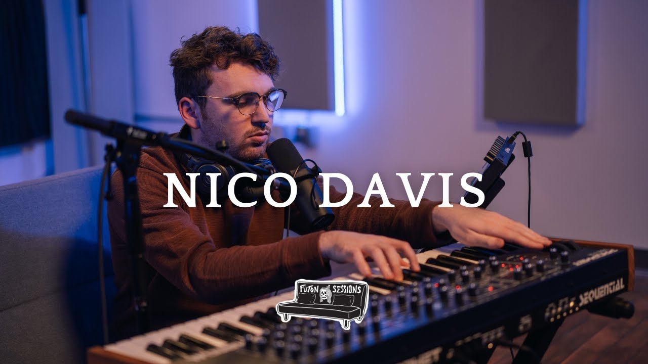 Nico Davis | Dream of Us | The Futon Sessions - YouTube