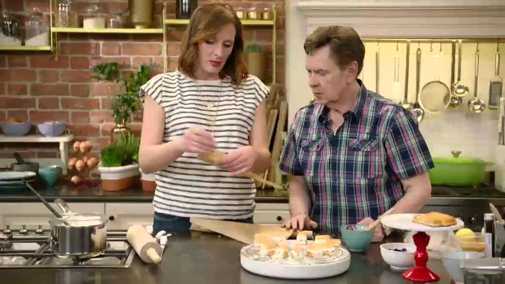 De Keuken Van Sofie | Koen Crucke | Petit four - YouTube