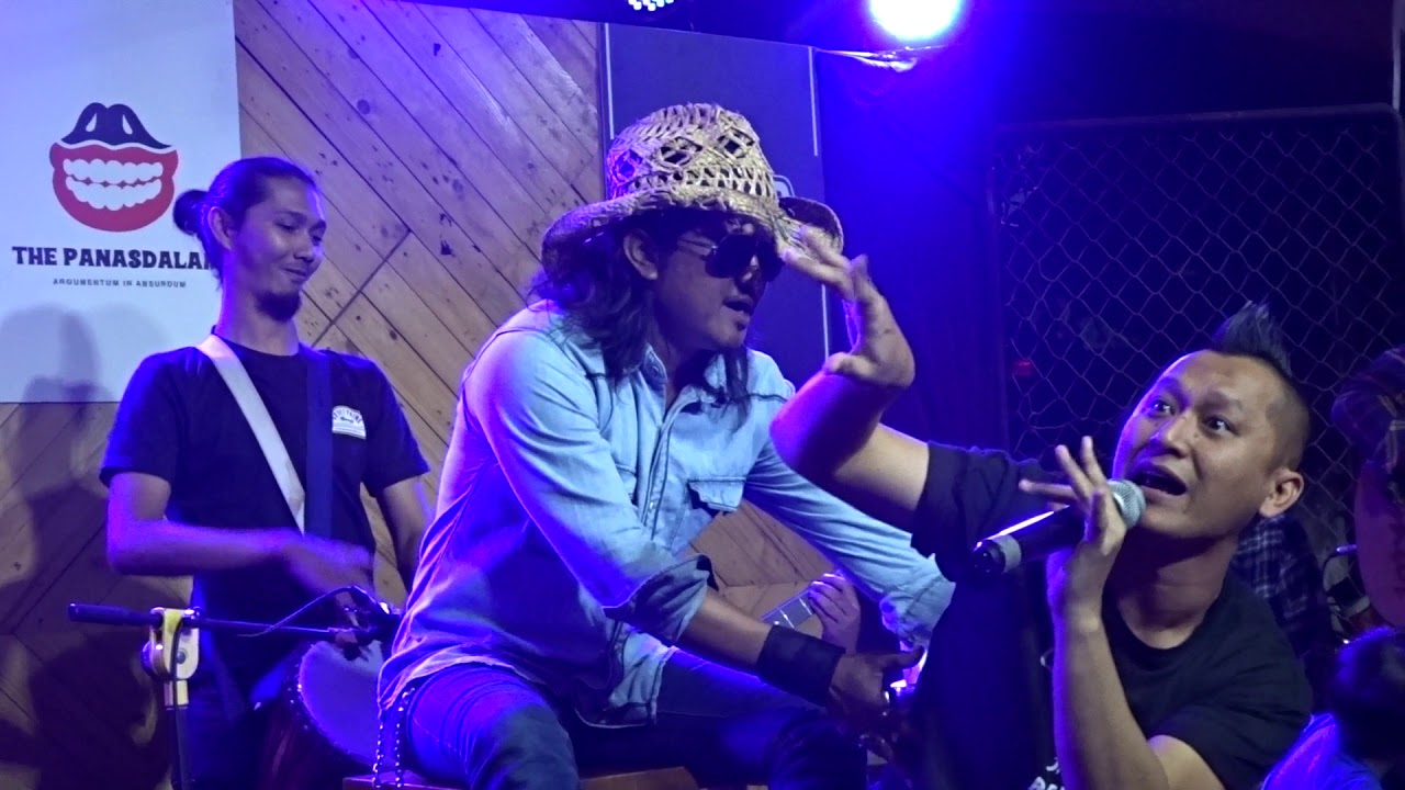 PIDI BAIQ & THE PANAS DALAM BAND - YouTube