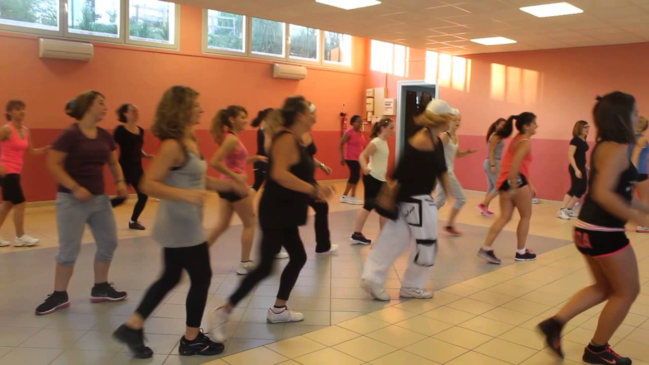 zin 46 .zumba rumba buena - YouTube