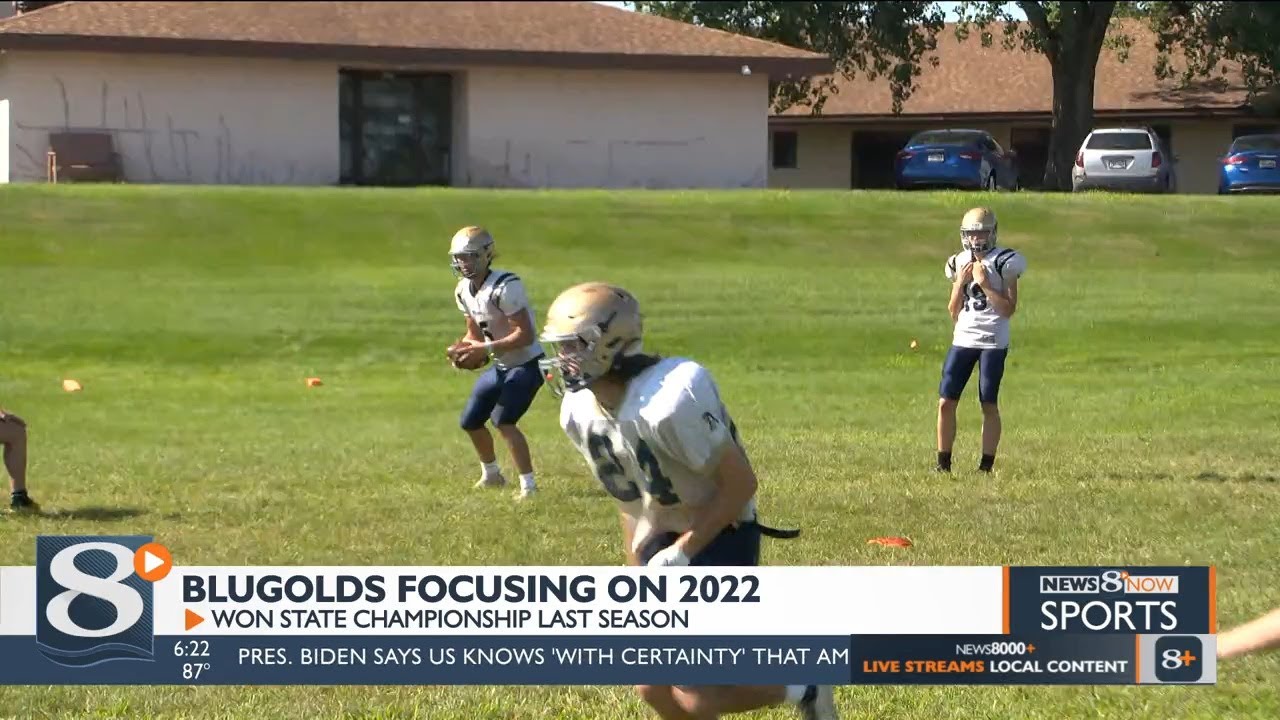 Blugold football focusing on 2022 - YouTube
