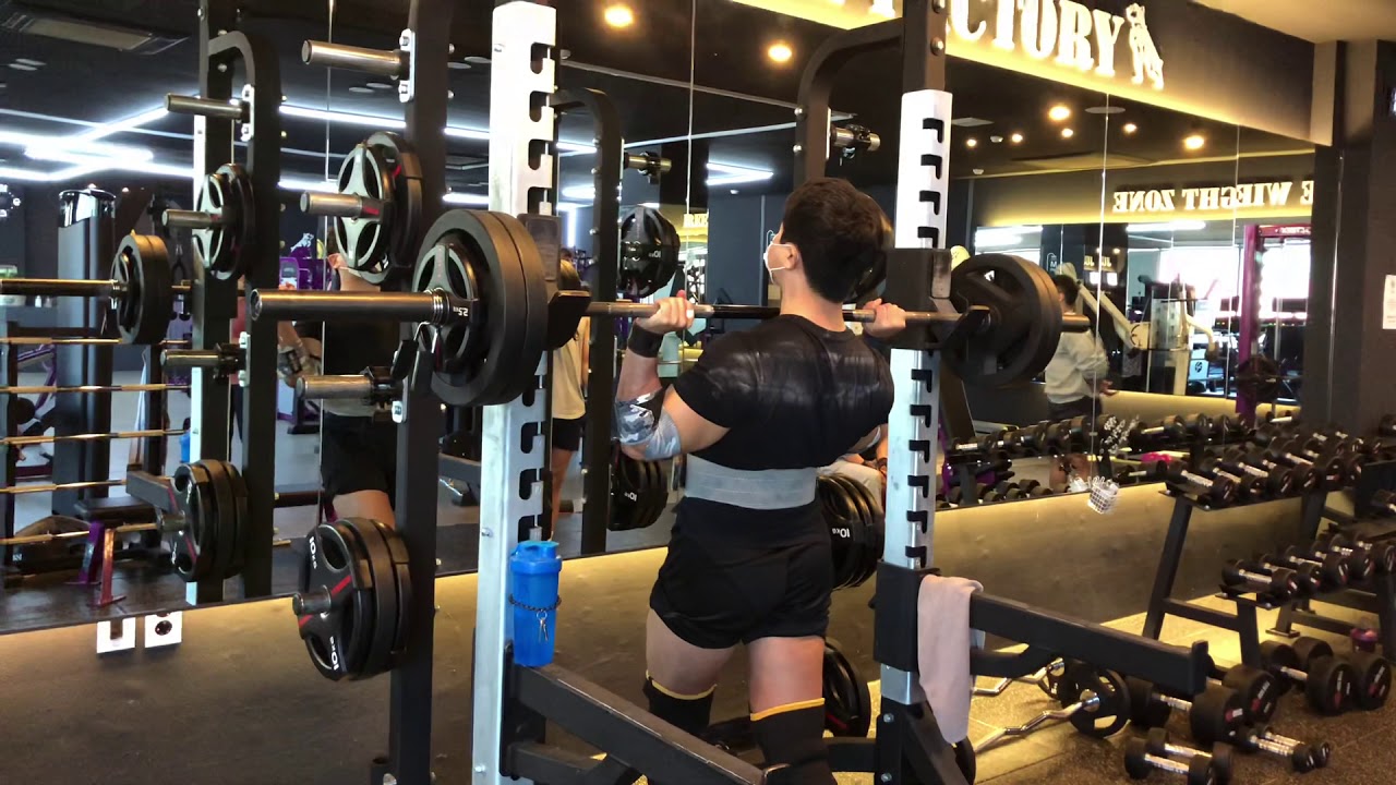 OHP 65kg 5reps - YouTube
