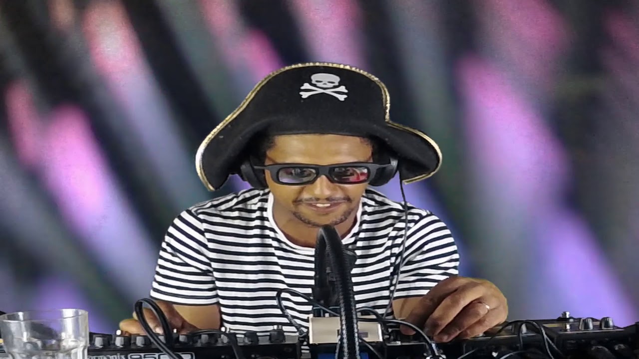 KRUX - LIVE SESSIONS - 008 - YouTube