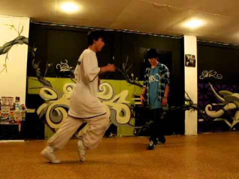 Creep Walk - 04 - YouTube