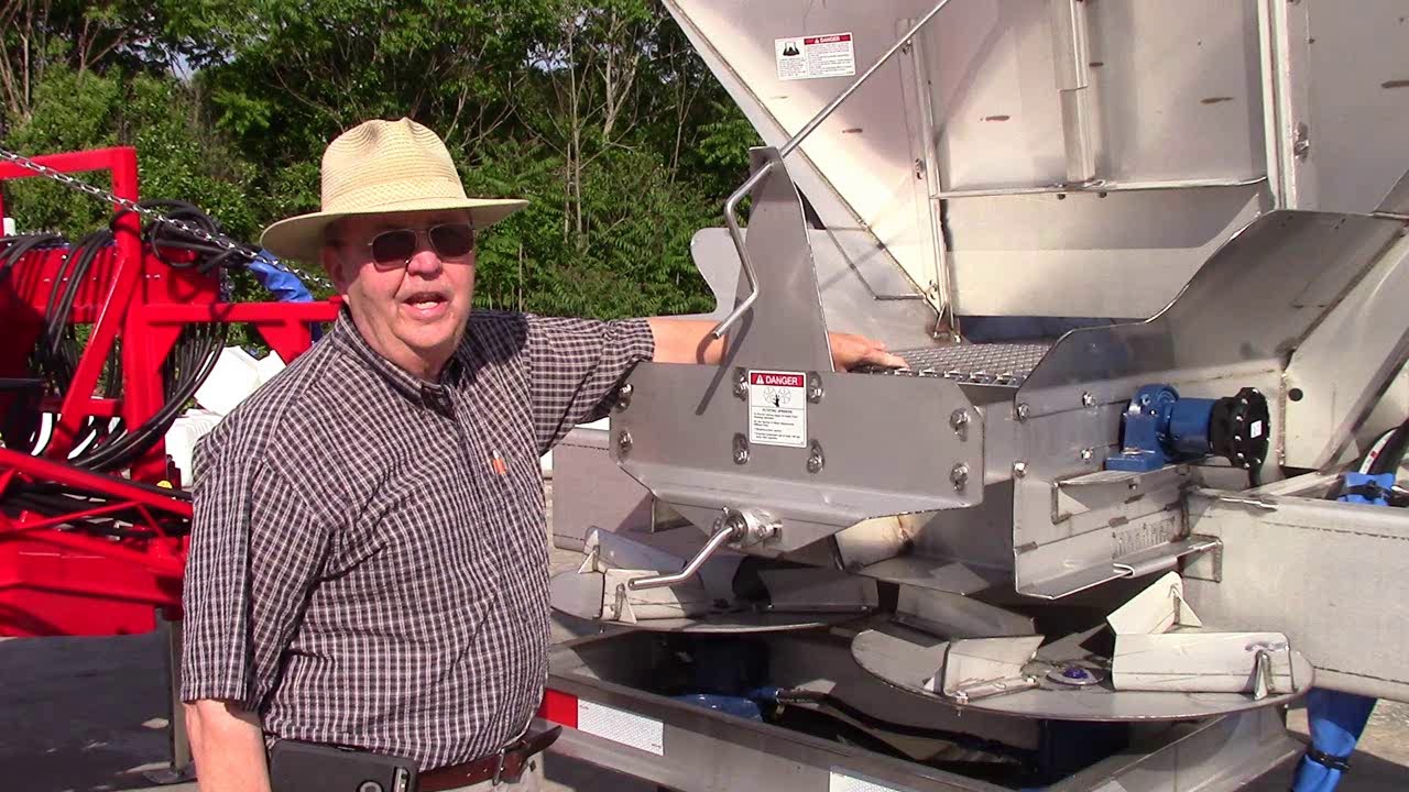 Row Crop Dry Commercial Spreader with Special Features - YouTube