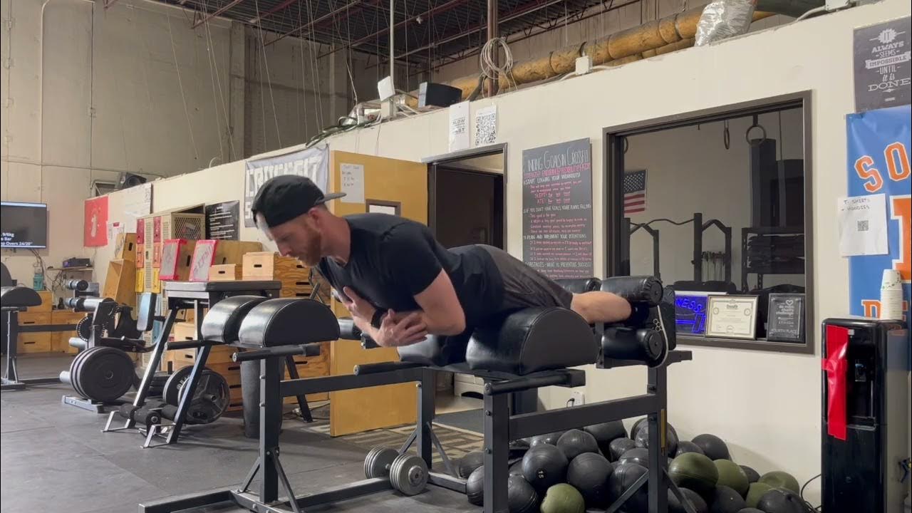 Nordic Hamstring Curl on GHD - YouTube