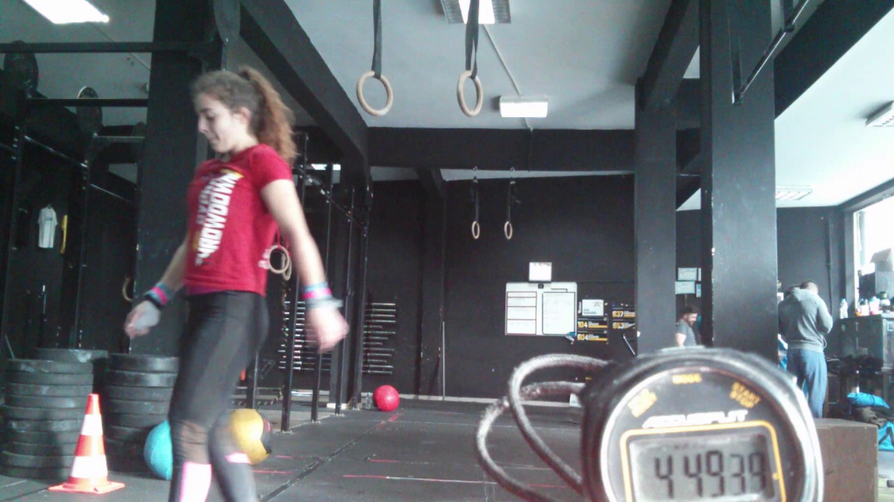 Athens Throwdown 2017 wod 1 Maria Georgopoulou (Teen Girls) - YouTube