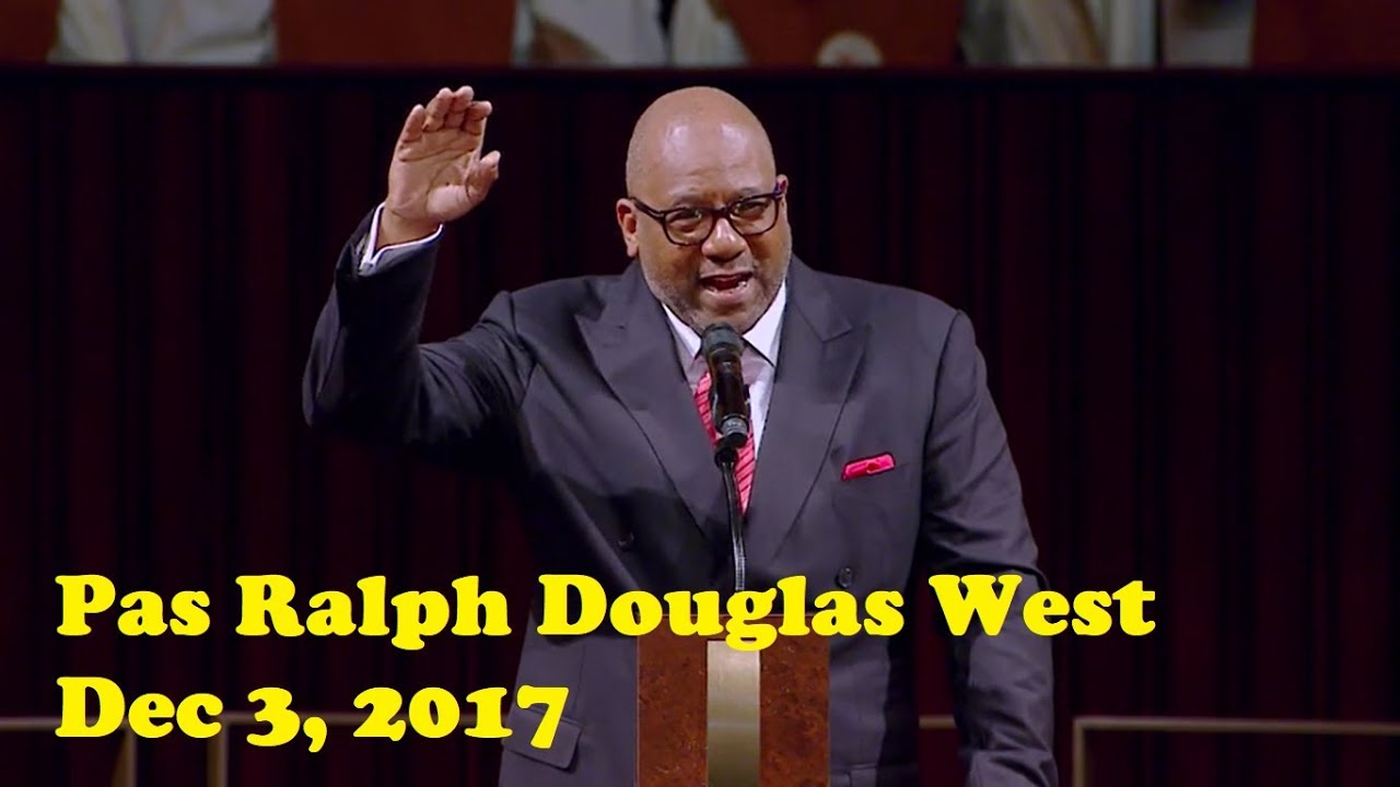 Pas Ralph Douglas West | Dec 3, 2017. Stop Signs Toward The City of ...