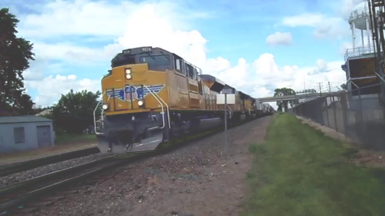 UP 9026 has a Sparta DrLasp V4 Remix - YouTube