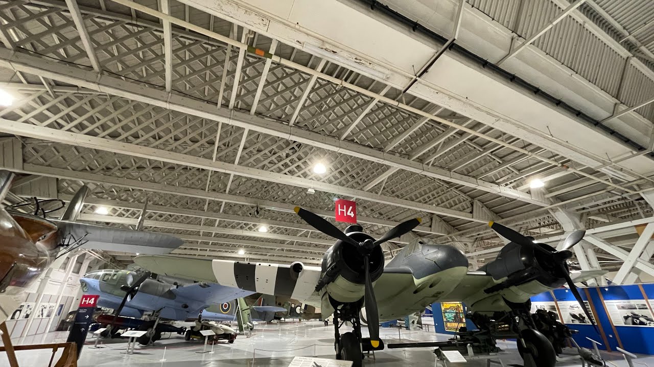 RAF MUSEUM LONDON / Hanger 4 Walk Around : - YouTube