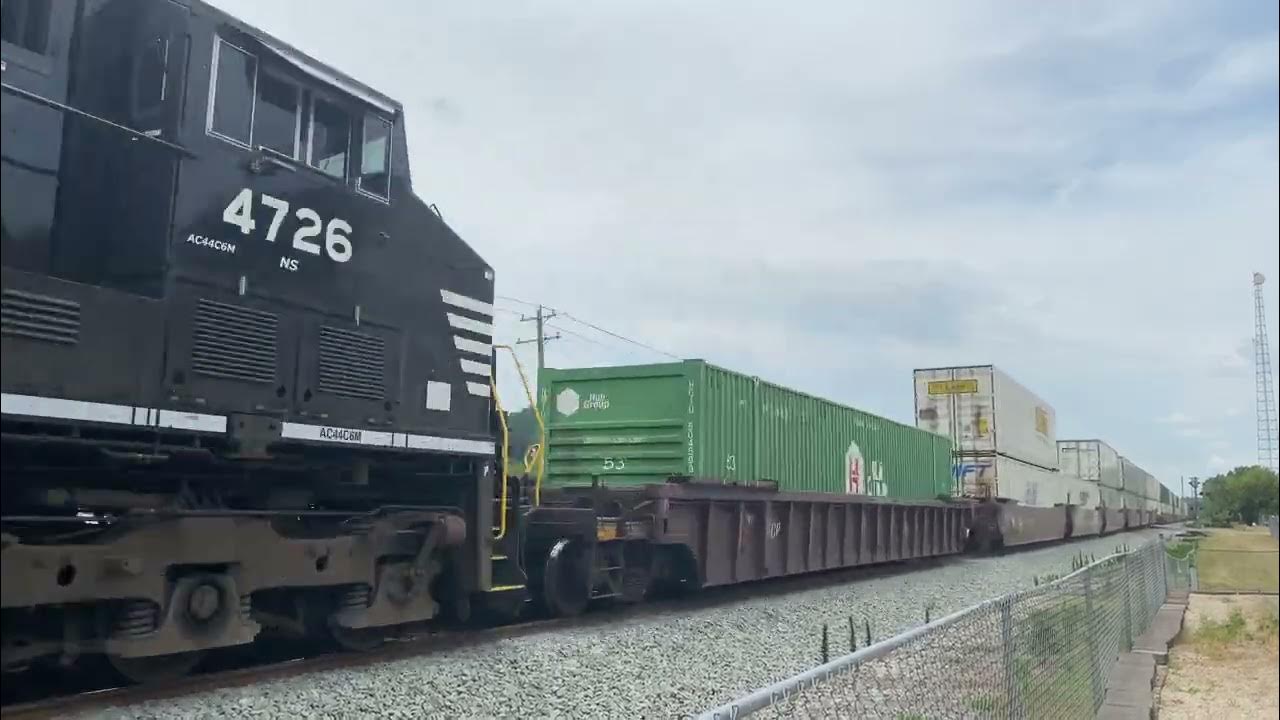 Fast Norfolk Southern Intermodal - YouTube