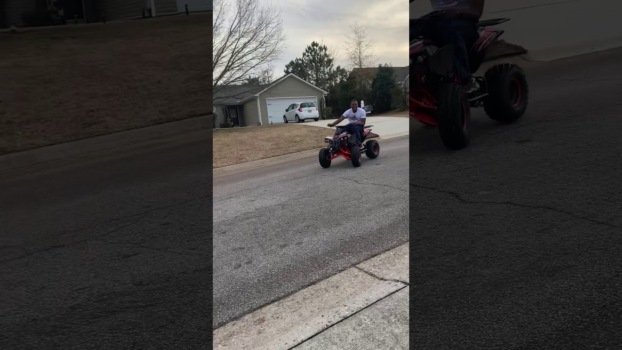 4Wheeler tricks - YouTube