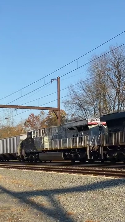 CSX B713 With CSXT #1776 Spirit Of Our Armed Forces - YouTube