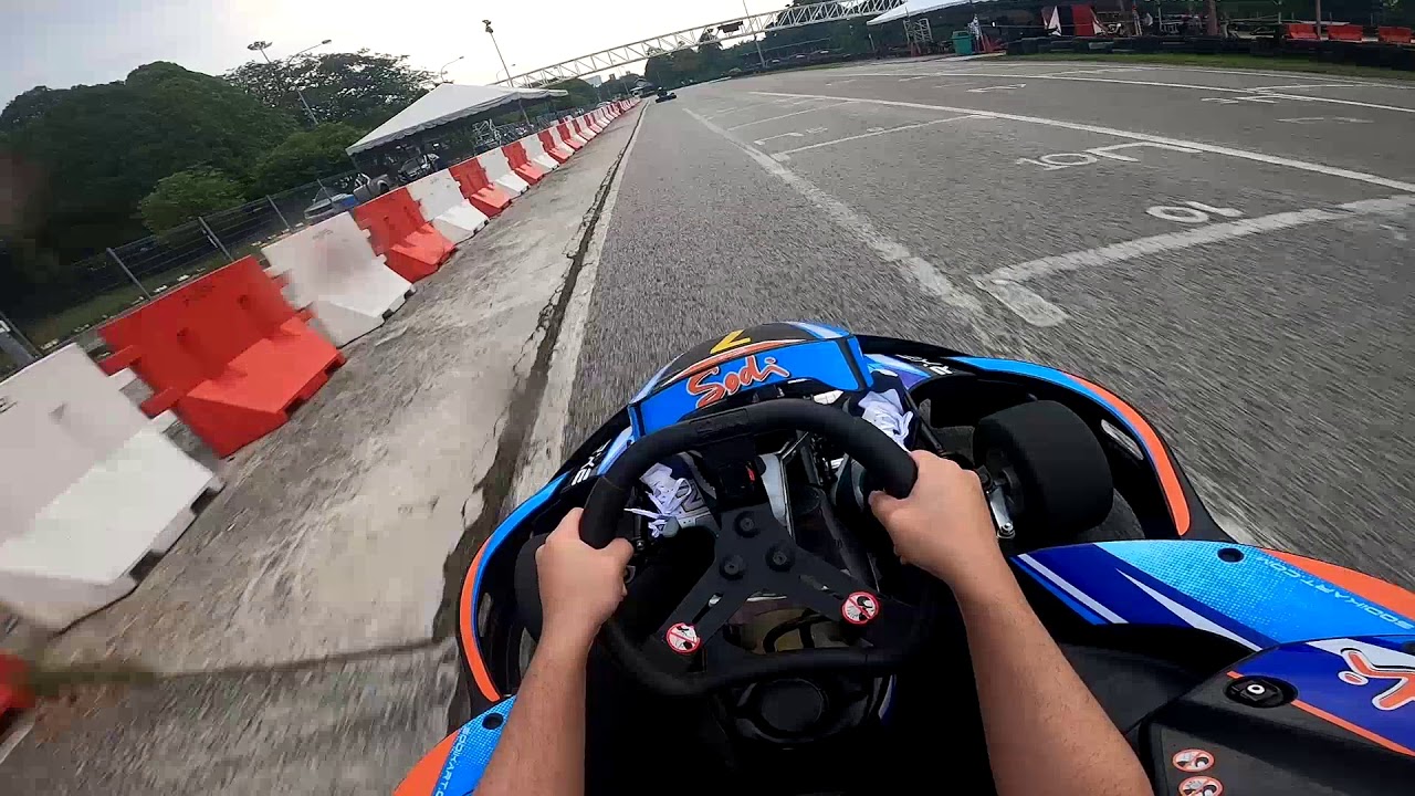 Race Go-Kart di Pinnacle Kart - YouTube