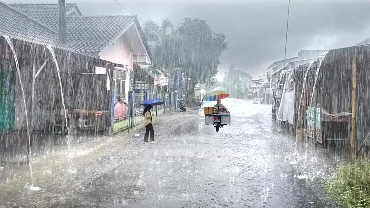 Very heavy rain & scary Super Storm in in the beloved my village ...