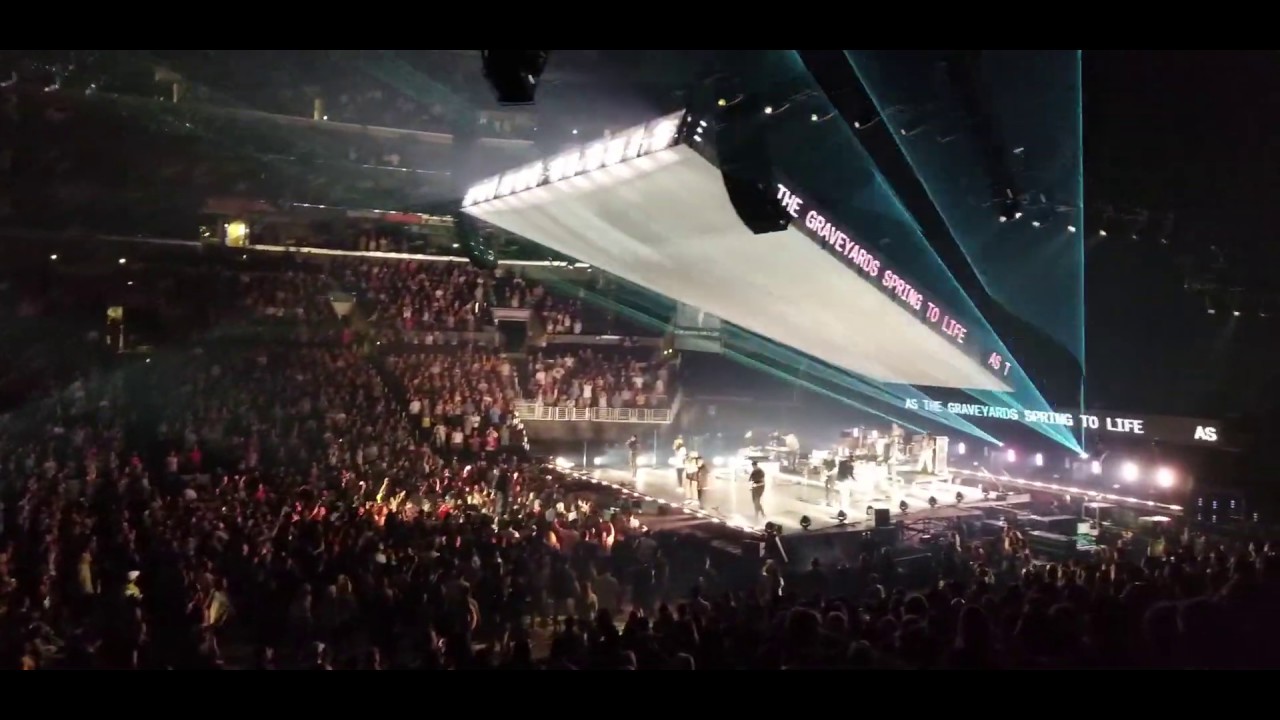 "Echoes" - Epic Concert Finale at sold out Staples Center - Hillsong ...