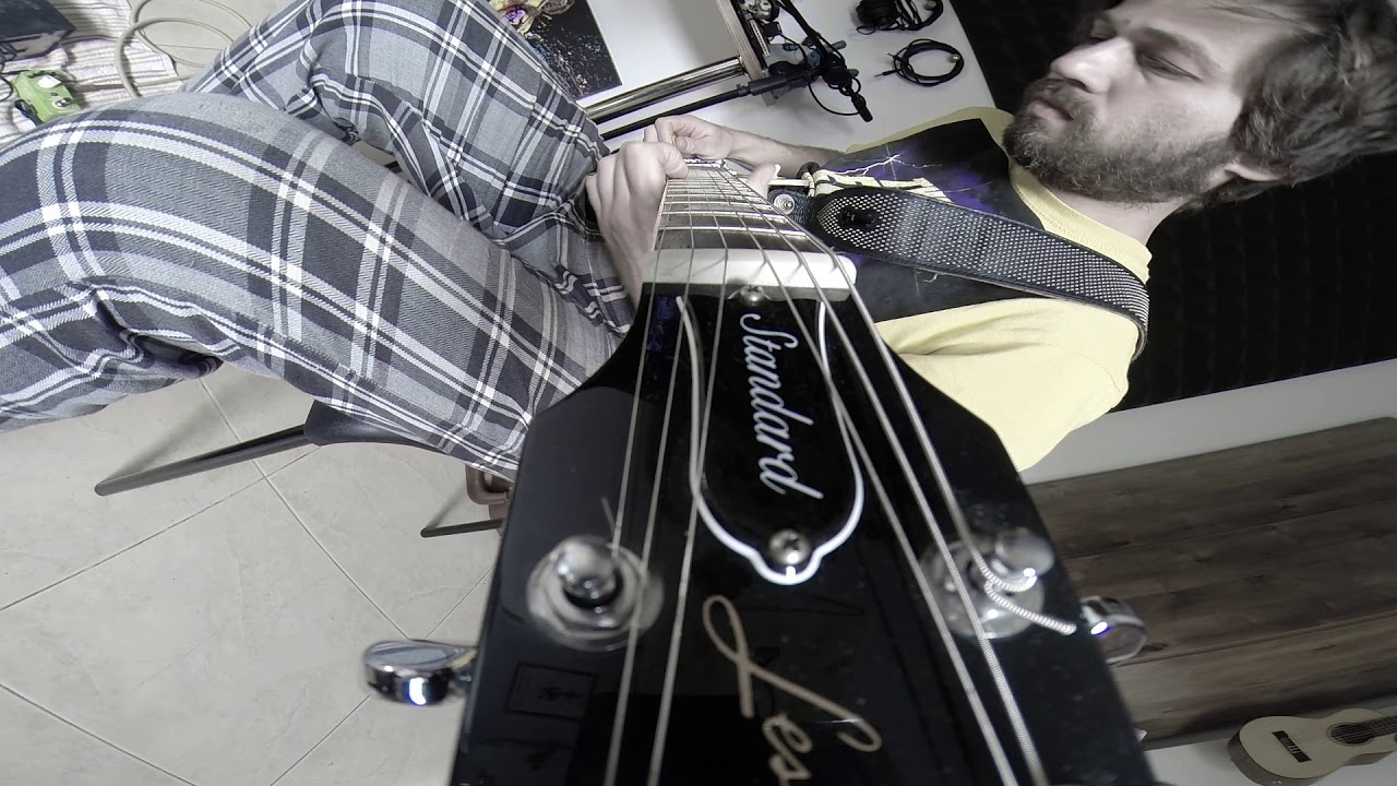 Billie Eilish - Bad Guy - looper cover - YouTube