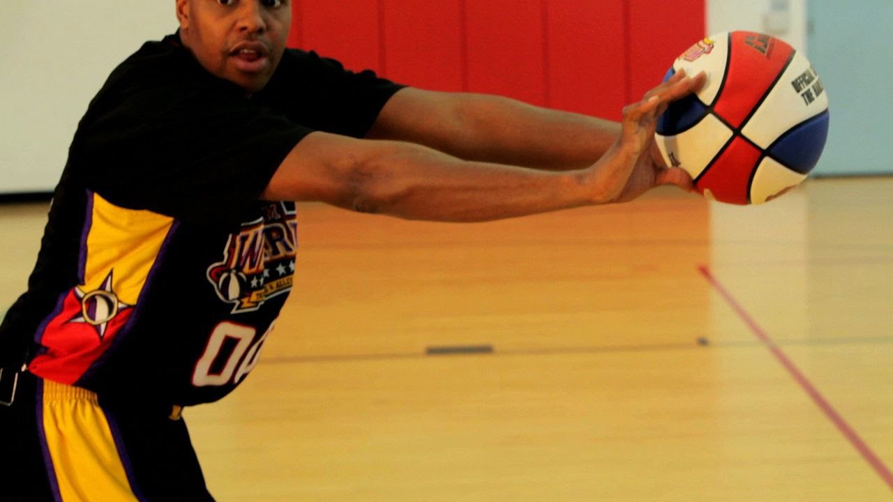 Cómo hacer un pase picado | Baloncesto - YouTube