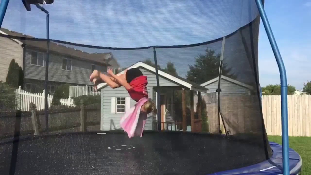 Trampoline & Towel vid ! - YouTube