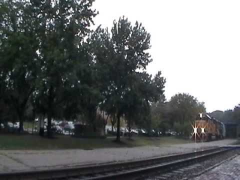 8/5/2011 UP 1964 Leads The LSE59 Eastbound On 2 - YouTube