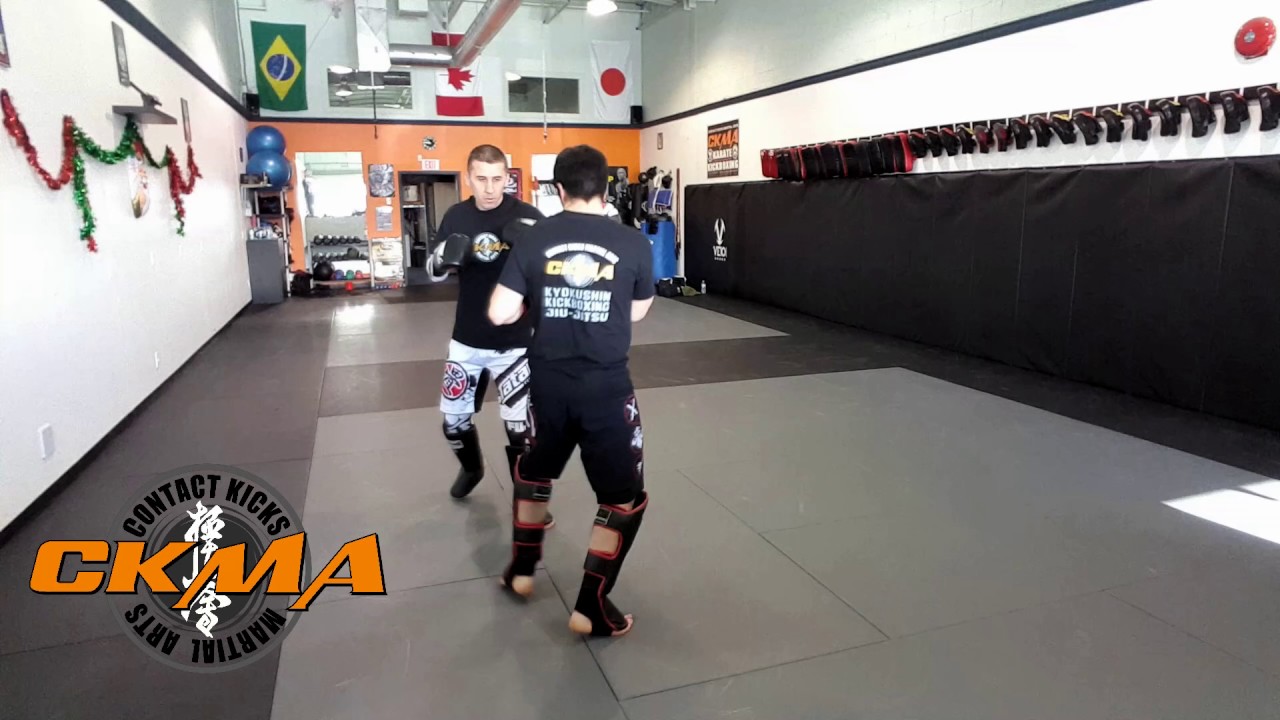 K-1 Kickboxing Punch Kick Combo - YouTube