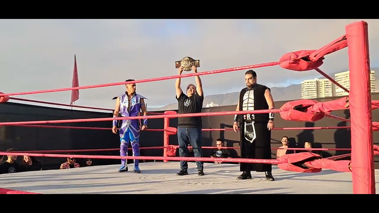 IMPACTO IQUIQUE Oktoberfest: Derek vs Alfonzo De Leon por El Campeonato ...