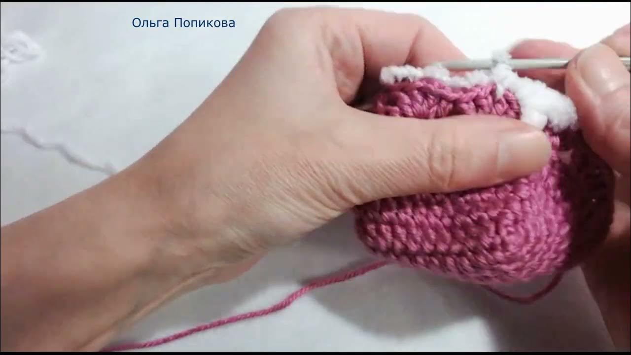 Как связать простые в исполнении носочки с сердечками? - YouTube