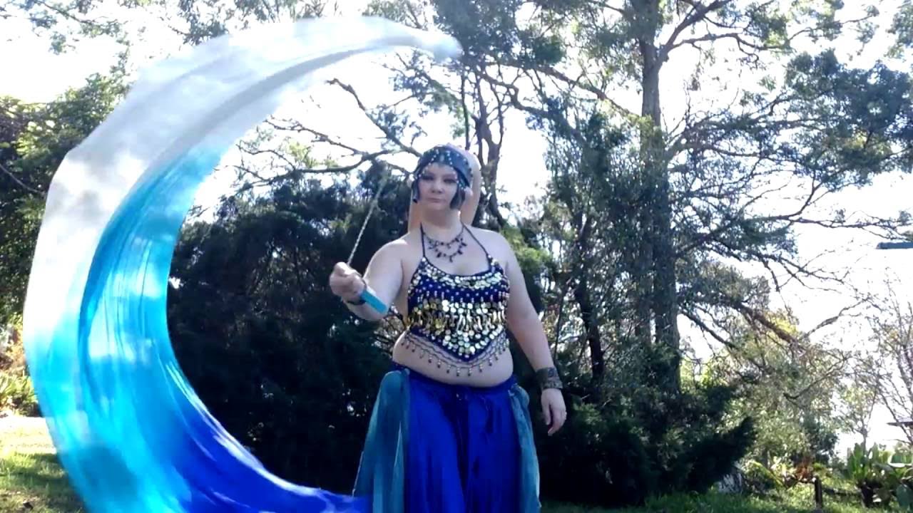 Aurora The Twi'lek Dancer-Dharma - YouTube