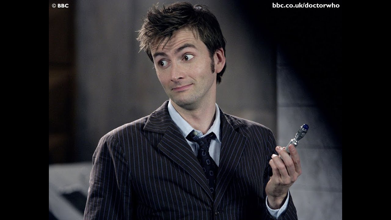 Pharrell Williams - Happy (Dr Who) - YouTube