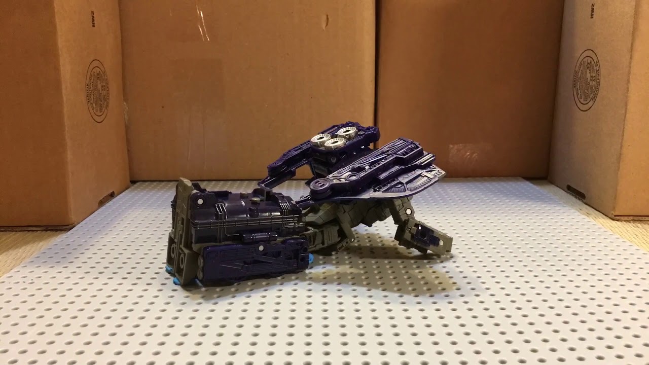 Blitzwing vs Astrotrain Transformers Animation - YouTube