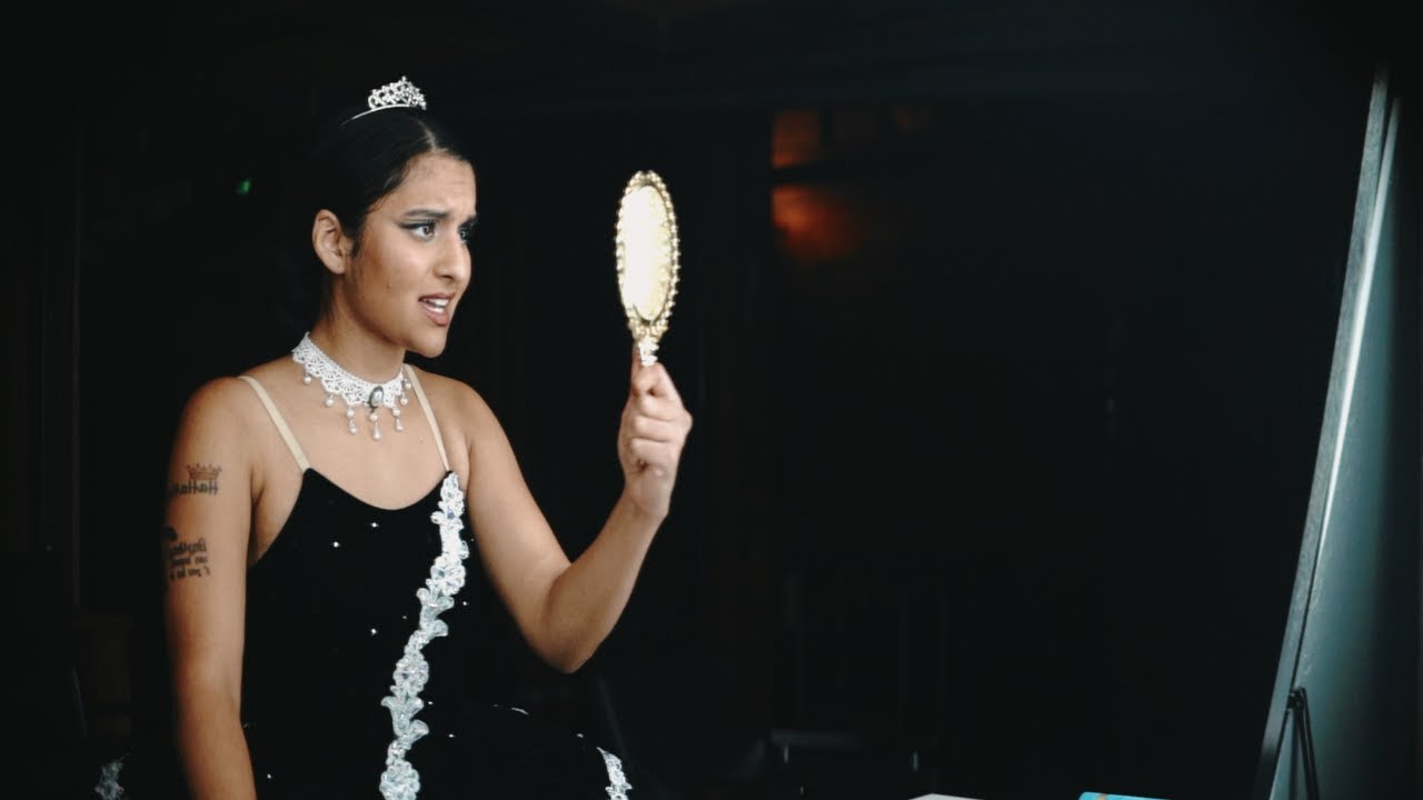 Hasitha Guhan- End the Show (Official Music Video) - YouTube