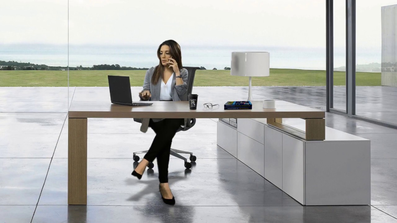 Vídeo curriculum Laura Mariscal - YouTube