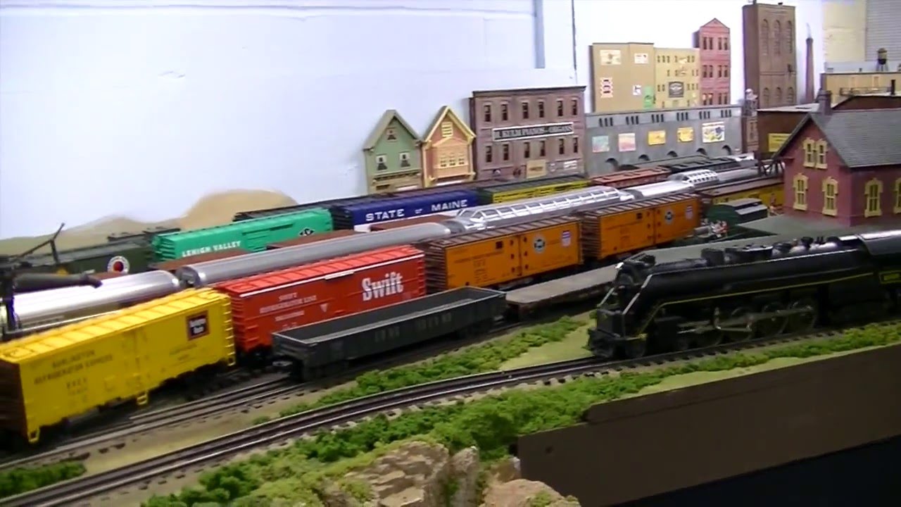 Lionel Reading T-1 Steam Engine - YouTube