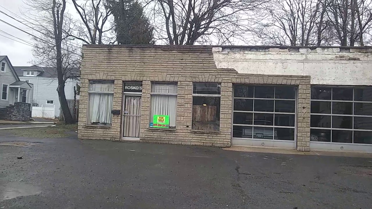 Abandoned auto repair shop - YouTube