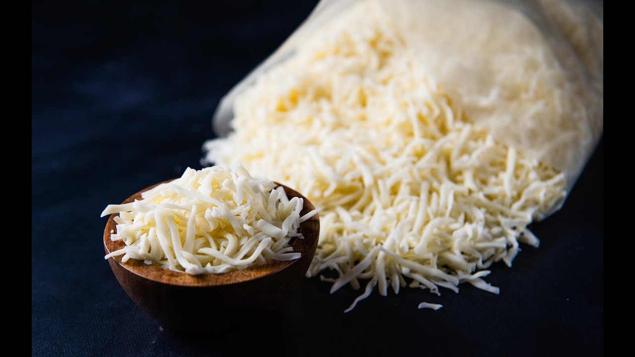 Made by Agropur: Mozzarella - YouTube