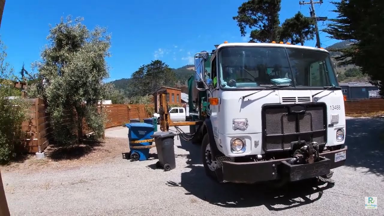 Recology Split Body Autocar Labrie Automizer Garbage Truck - YouTube