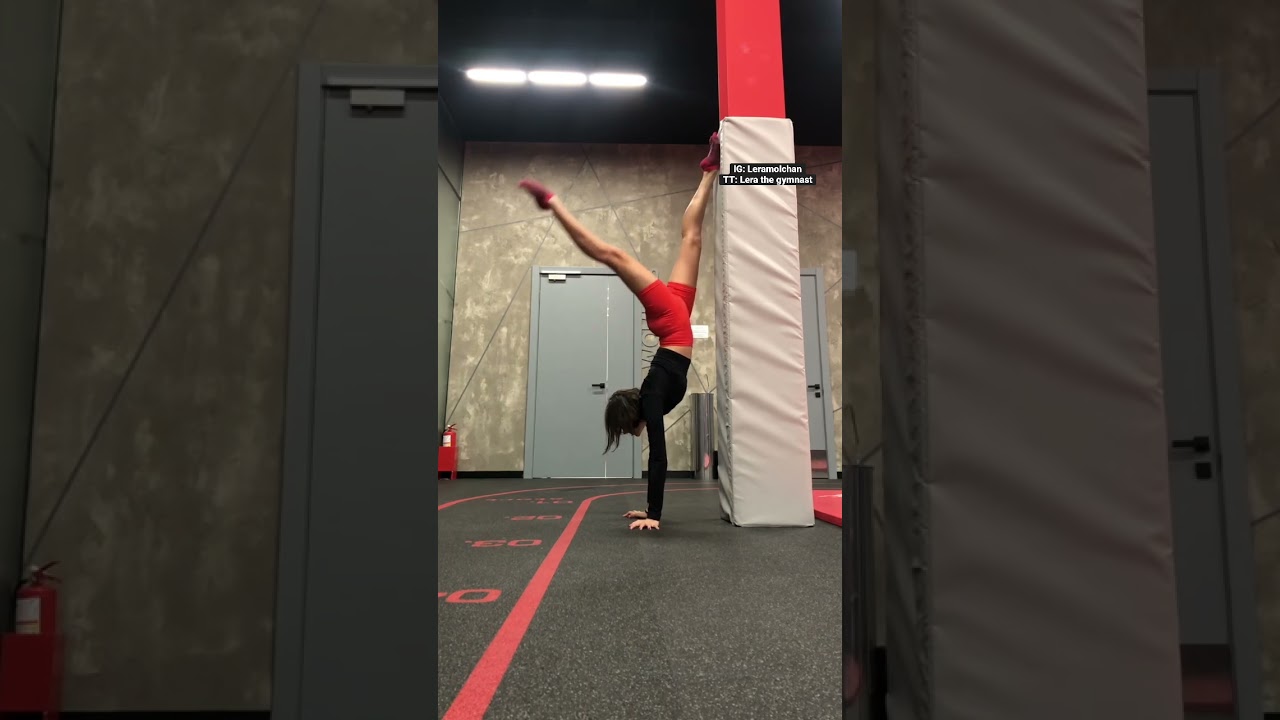 Handstand / splits / forward walkover / Lera the gymnast #shorts # ...