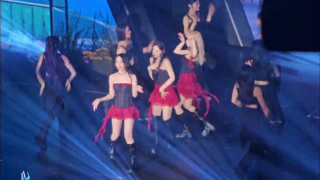 VIVIZ(비비지) - MANIAC | 2024 VIVIZ WORLD TOUR [V.hind : Love and Tears] in Taipei - YouTube