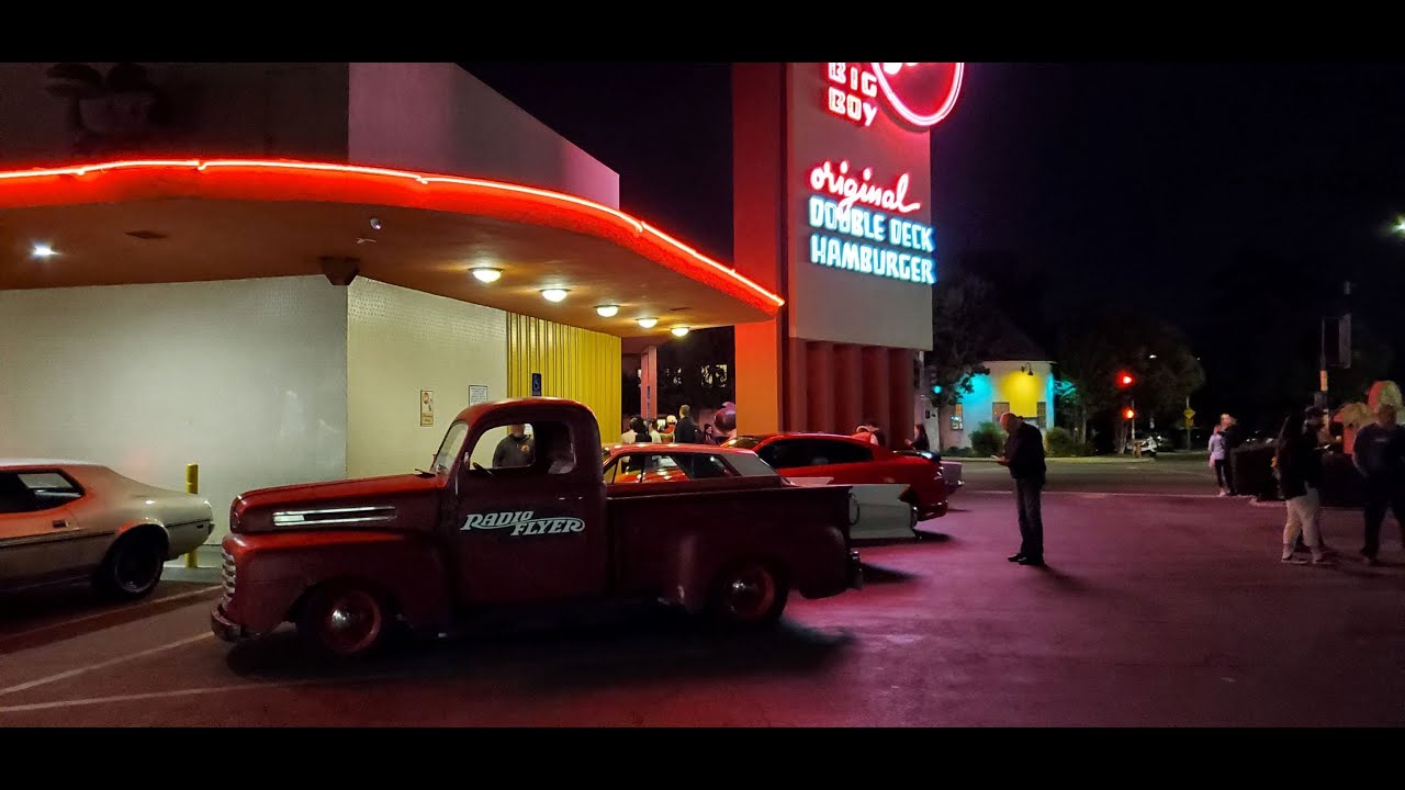 CAR SHOW - Bob's Big Boy Cruise-in - Burbank, California - YouTube